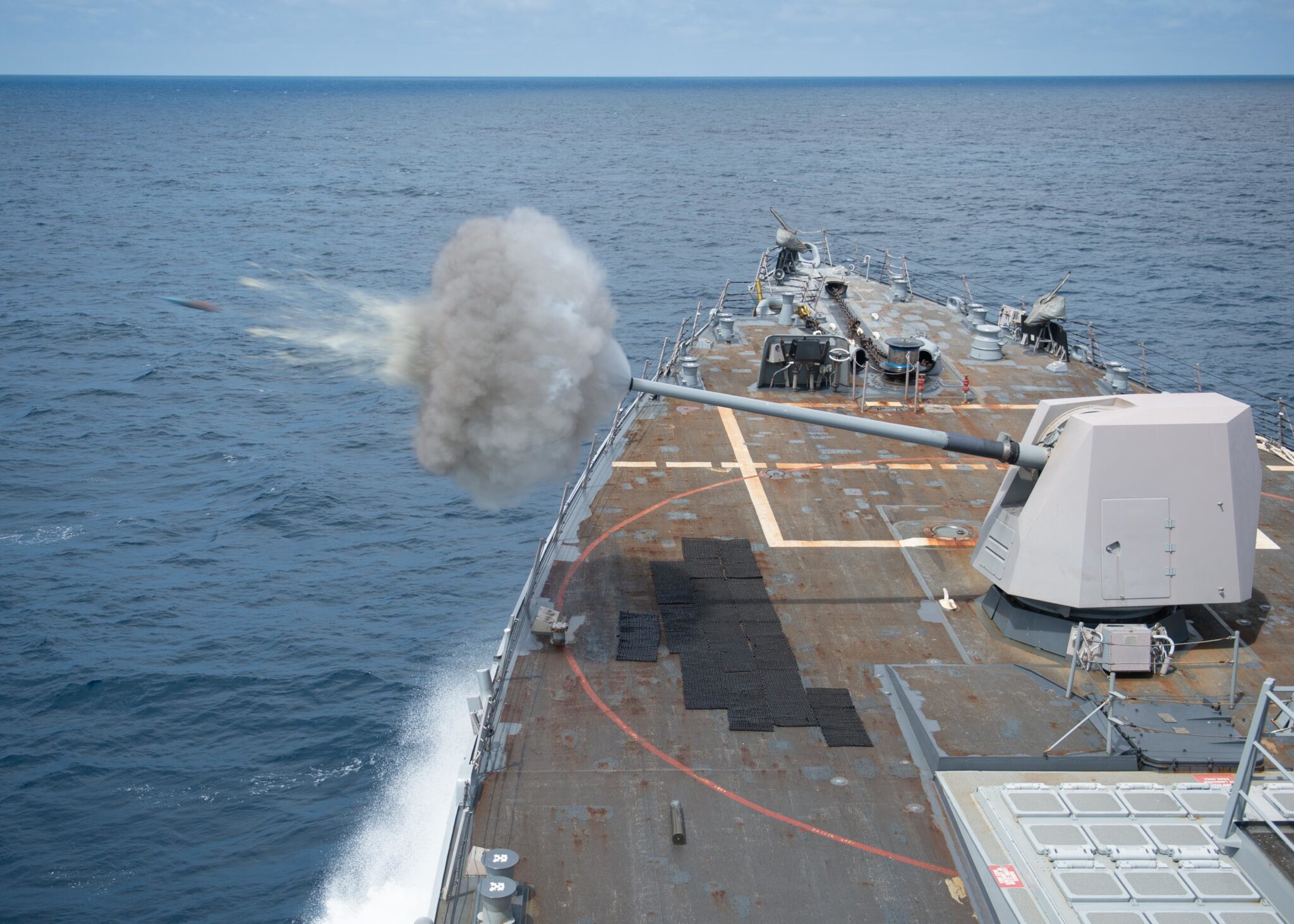 US Navy to 'breathe new life' into 12 destroyers through service life ...