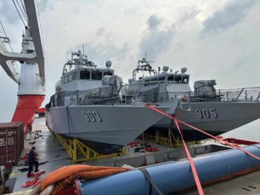 USNS 2ND LT John P. Bobo Participates in Balikatan 2014 - Naval Today