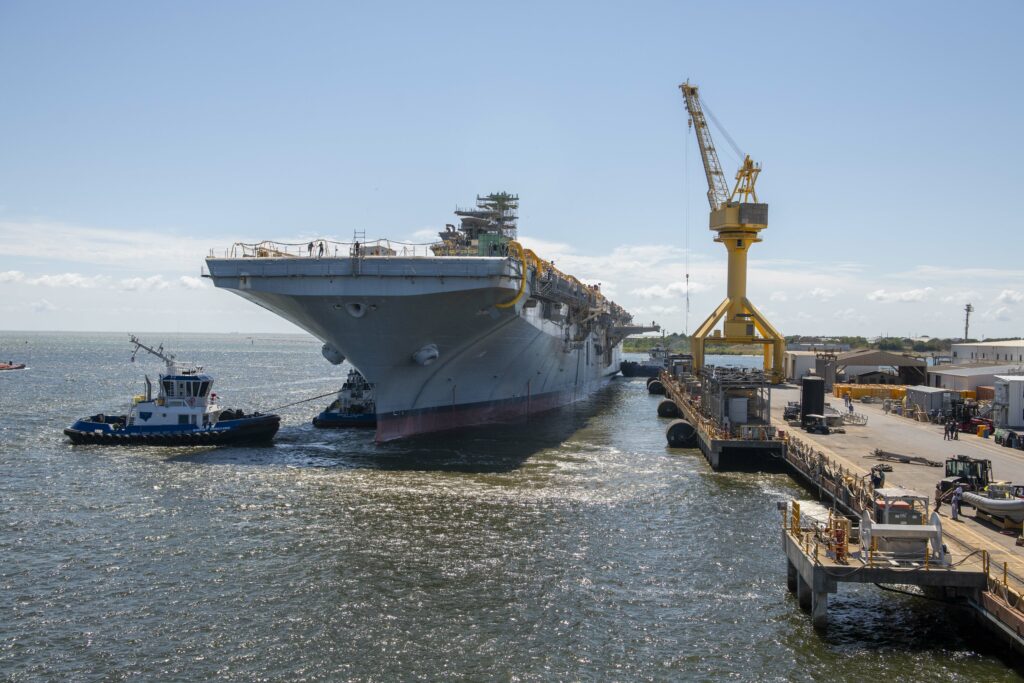 HII launches US Navy's third America-class amphibious assault ship ...