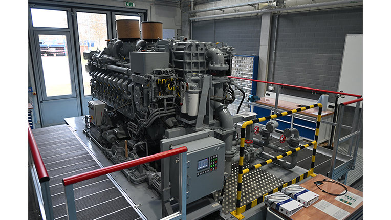 Rolls-Royce introduces digital engine room training for German Navy ...